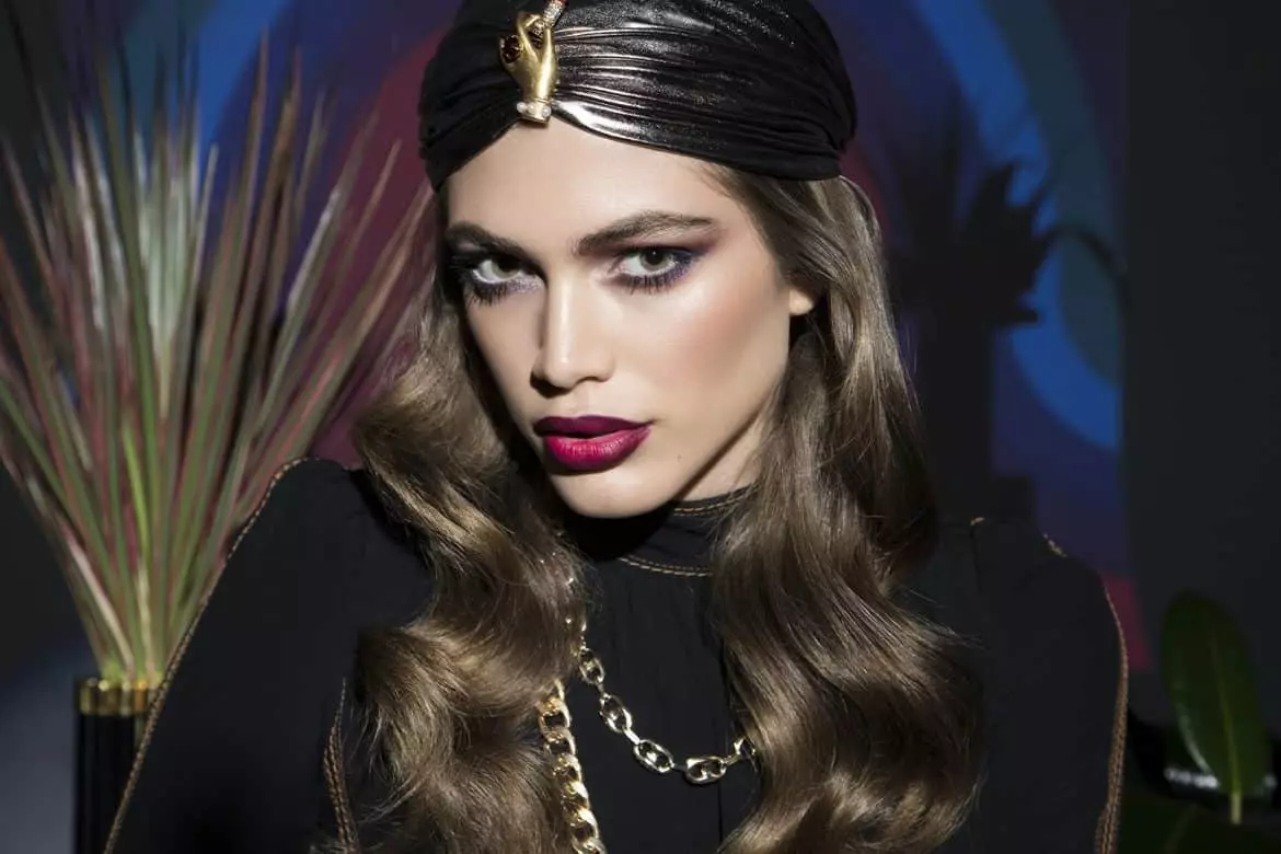 Првиот транссексуален модел на Викторија Сикрет, 20-те најбујни брендови во модата 3749_1