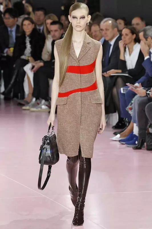 Ikwindla ye-Christian Dior 2015 37607_42