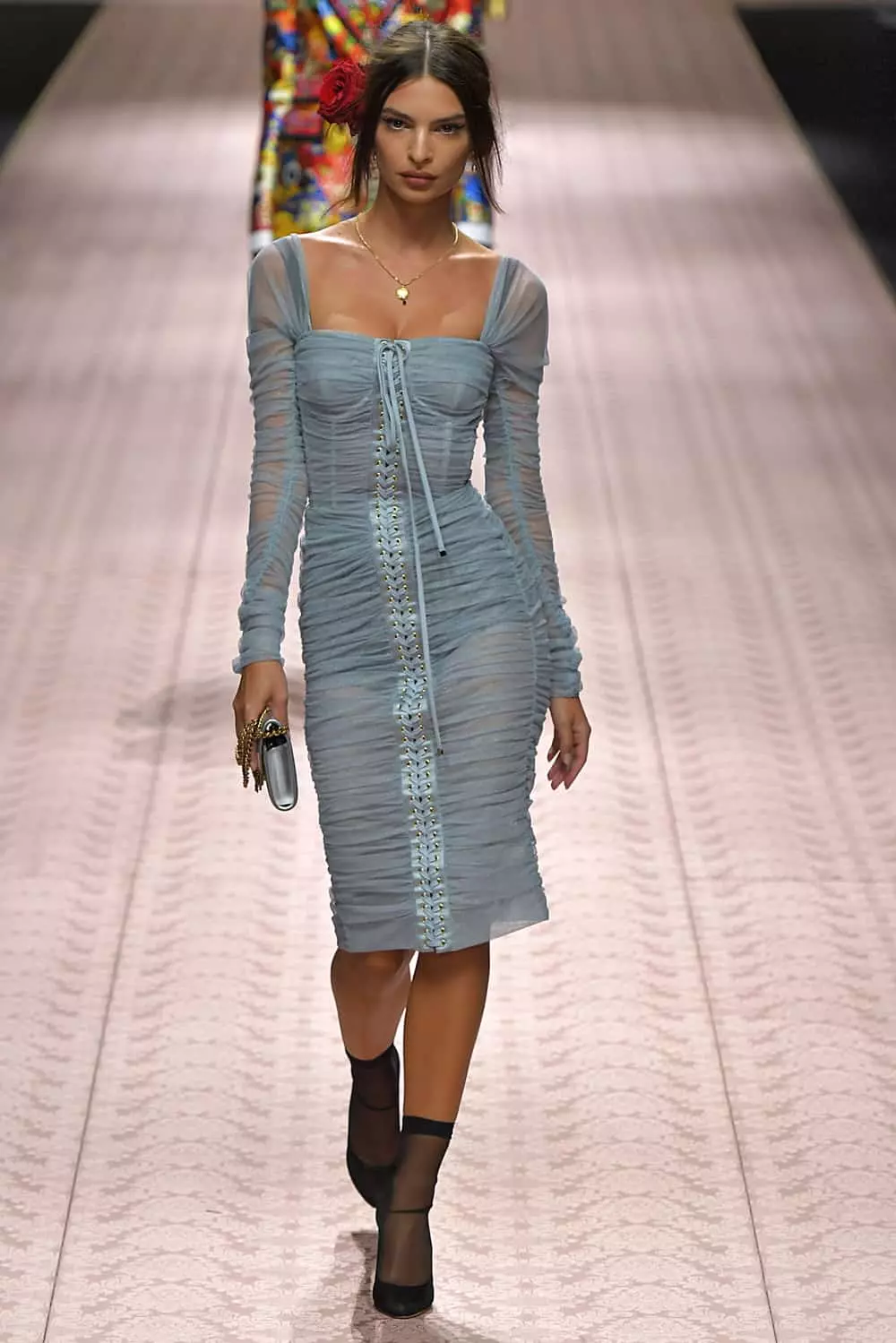 Hugo Boss Tevlî Hefteya Moda ya Milan dibe, Fenty Beauty Heads to Asyayê 3772_5