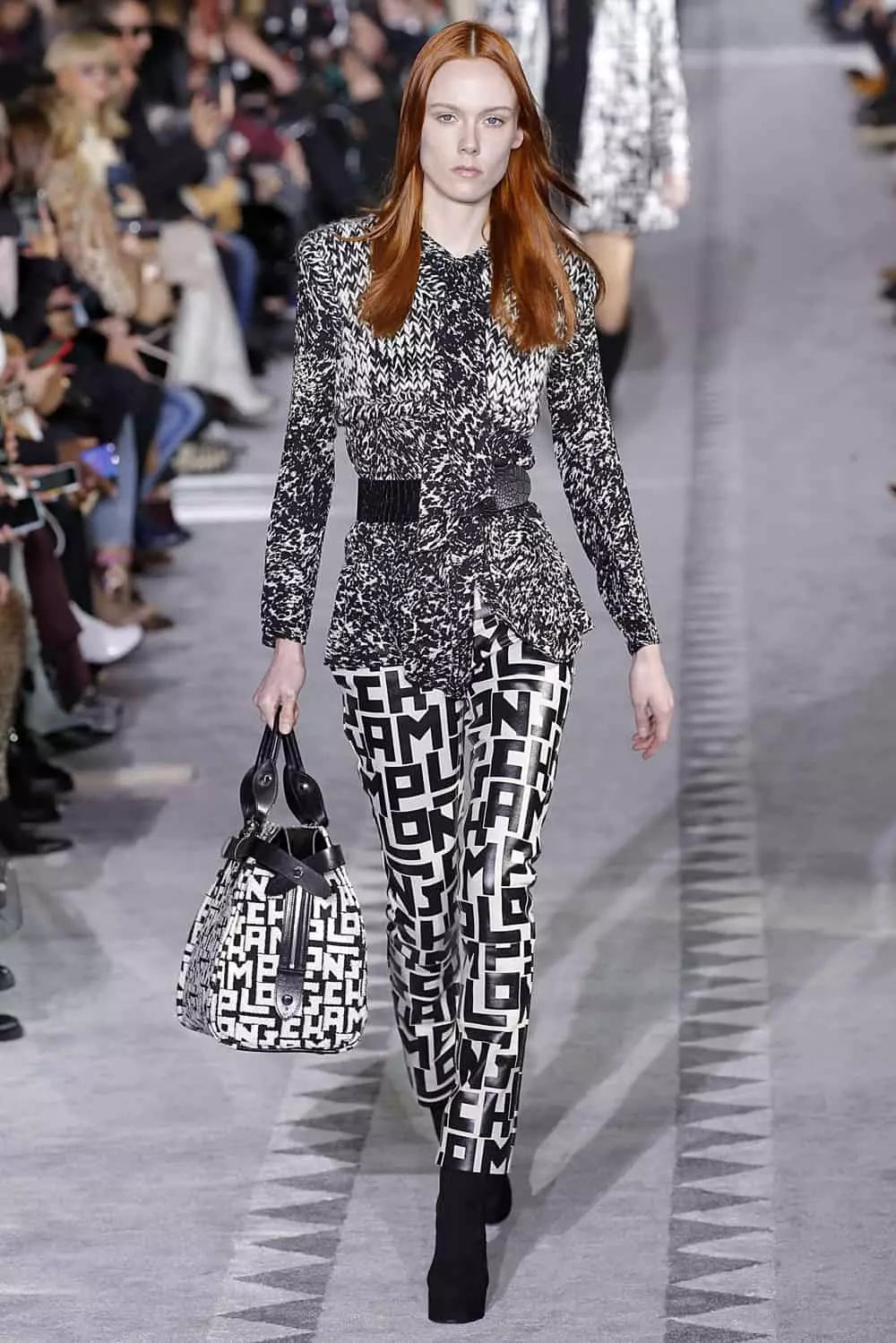 Longchamp dia manohy mampivoatra ny Rock n' Roll Aesthetic ho an'ny fararano 2019 37866_8