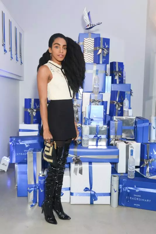 Julia Restoin Roitfeld titfa' Soirée tal-Vacanzi biex tiddebutta Le Marché Bleu Pop-Up 37937_3