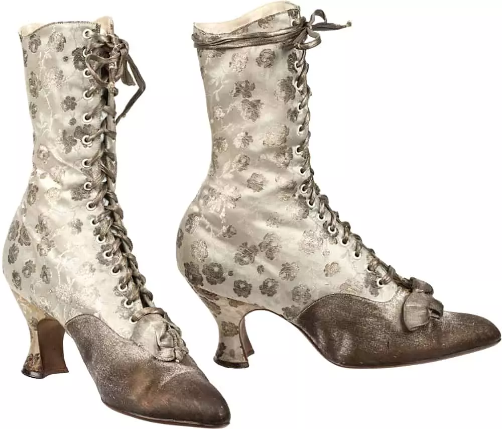 Stuart Weitzman razkriva svojo osupljivo zbirko starinskih čevljev 3827_6