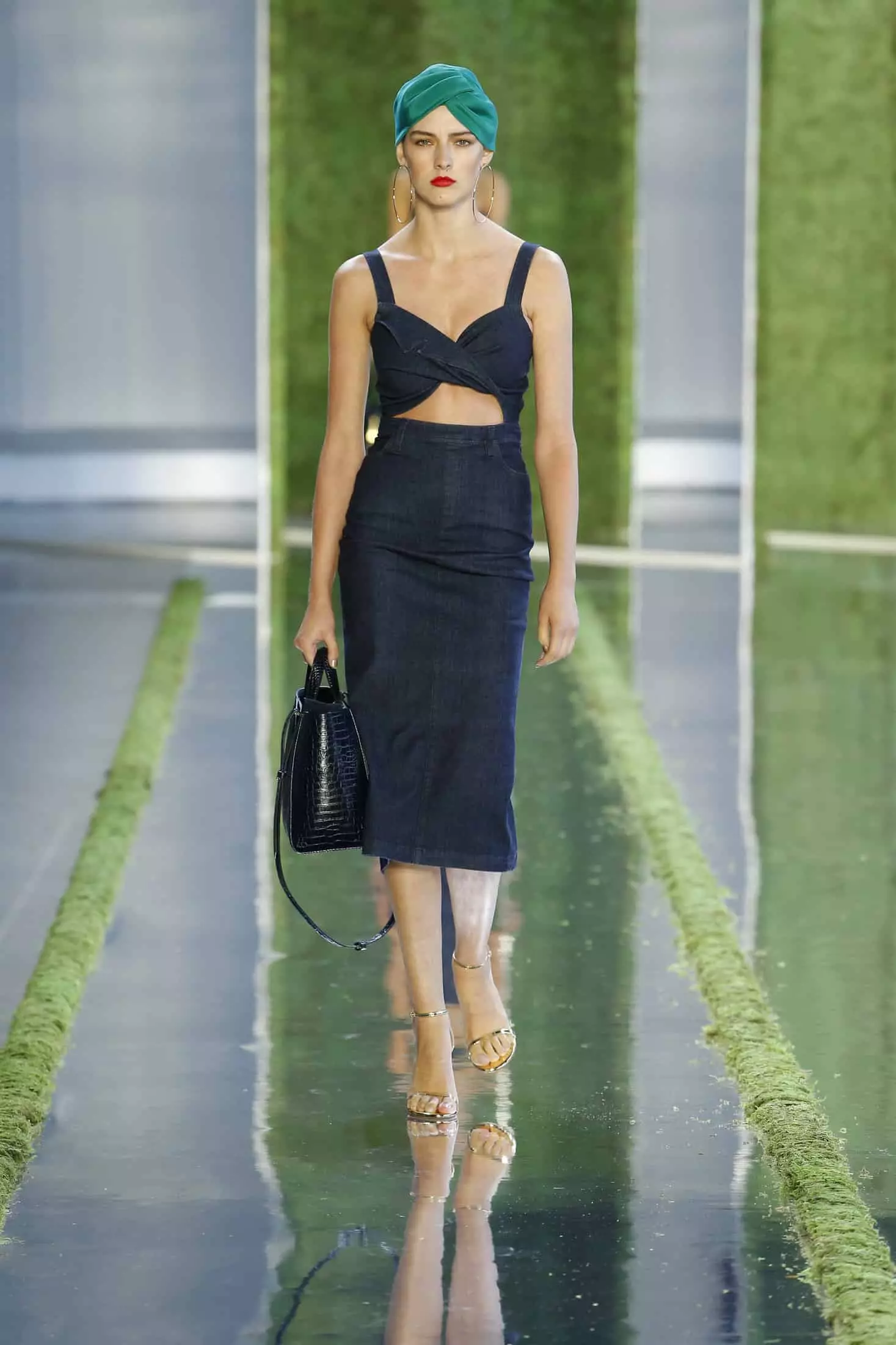 Cushnie هي الآن علامة تجارية للحقائب (وواحدة جيدة جدًا في ذلك) 38345_31