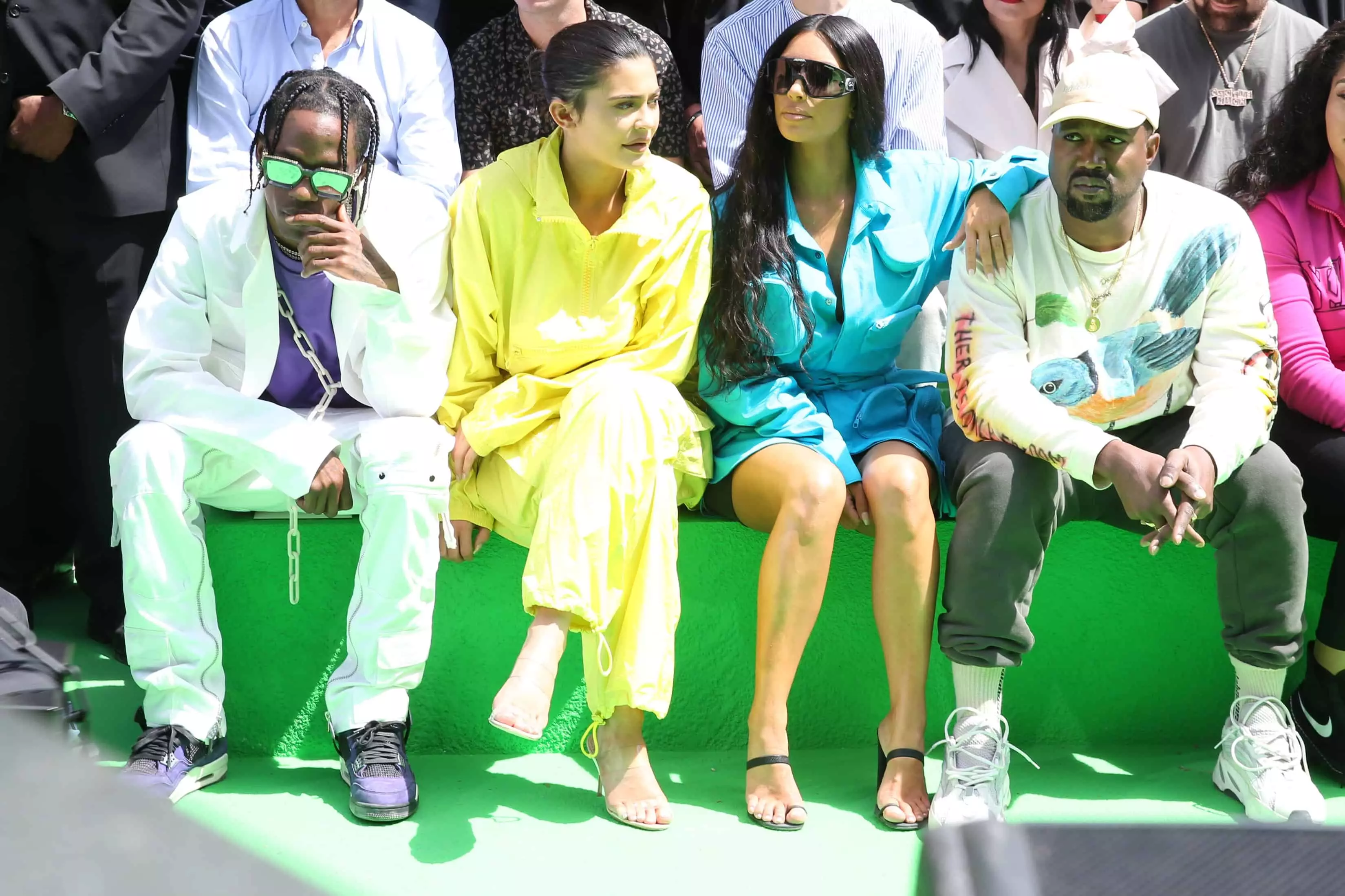 Virgil a Kanye sdílejí objetí a pláč na pánské show Louis Vuitton 38356_2