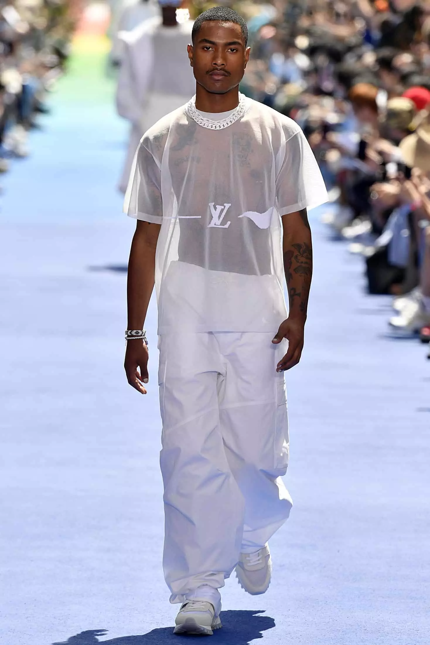 Virgil și Kanye împărtășesc o îmbrățișare și un plâns la Louis Vuitton Men’s Show 38356_4