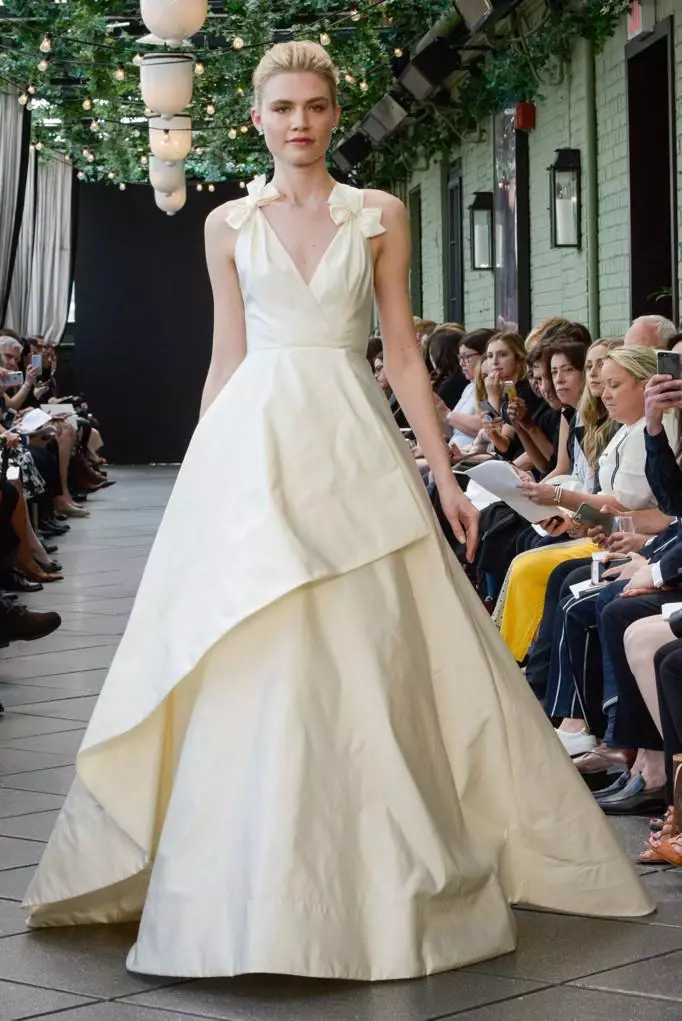 Die 14 besten Brautkleider-Trends aus den Brautshows im Frühjahr 2019 38447_40