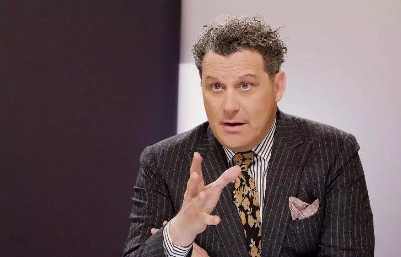 Isaac Mizrahi op Unzipped, Making Fairytales, and His Latest Film Foray 38550_2
