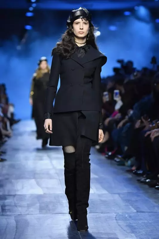 Maria Grazia Chiuri se blou tydperk: Christian Dior herfs/winter 2017 38919_62