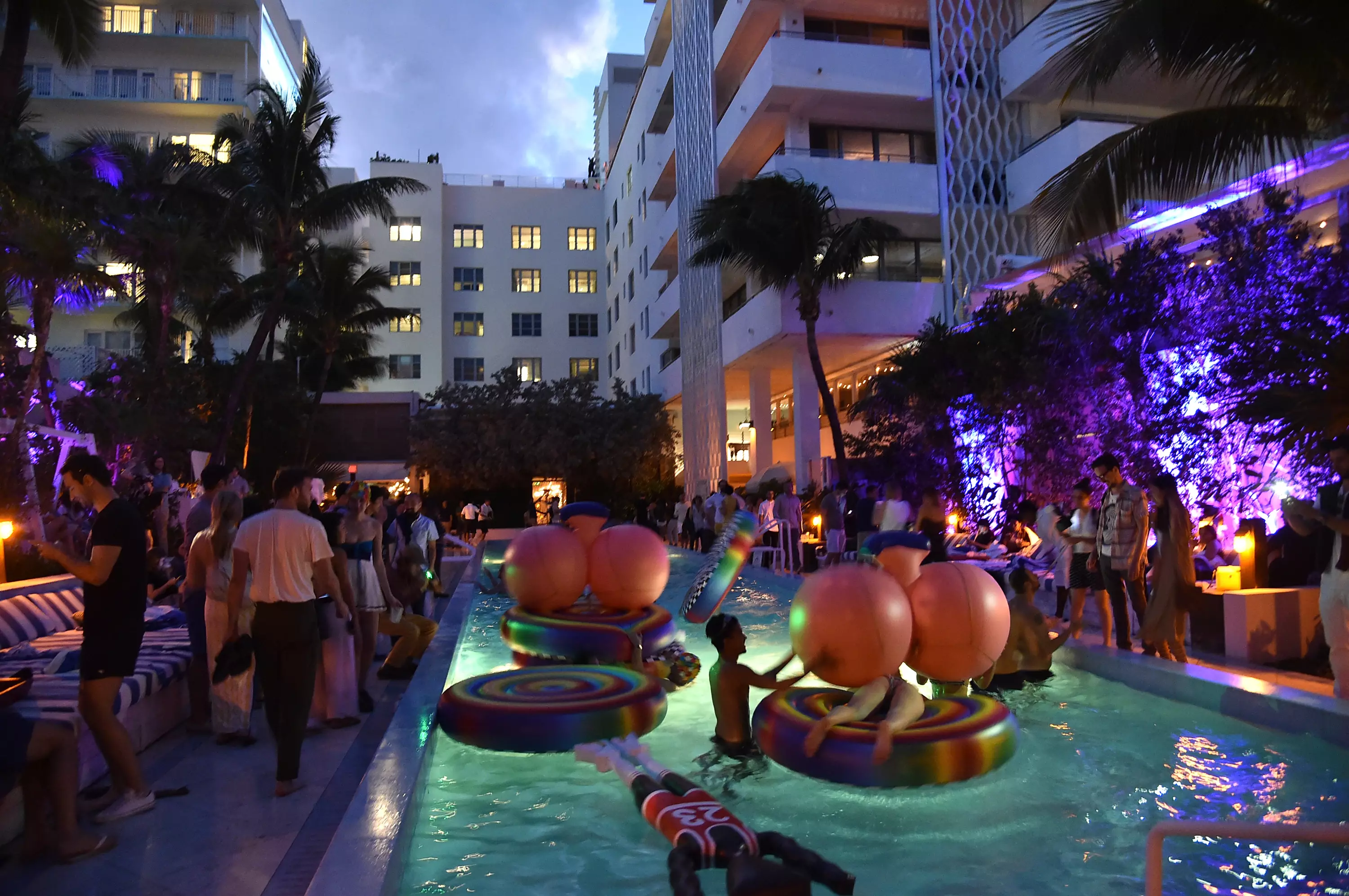 The Definitive Guide to Art Basel Miami 2015, Μέρος Πρώτο 39088_1