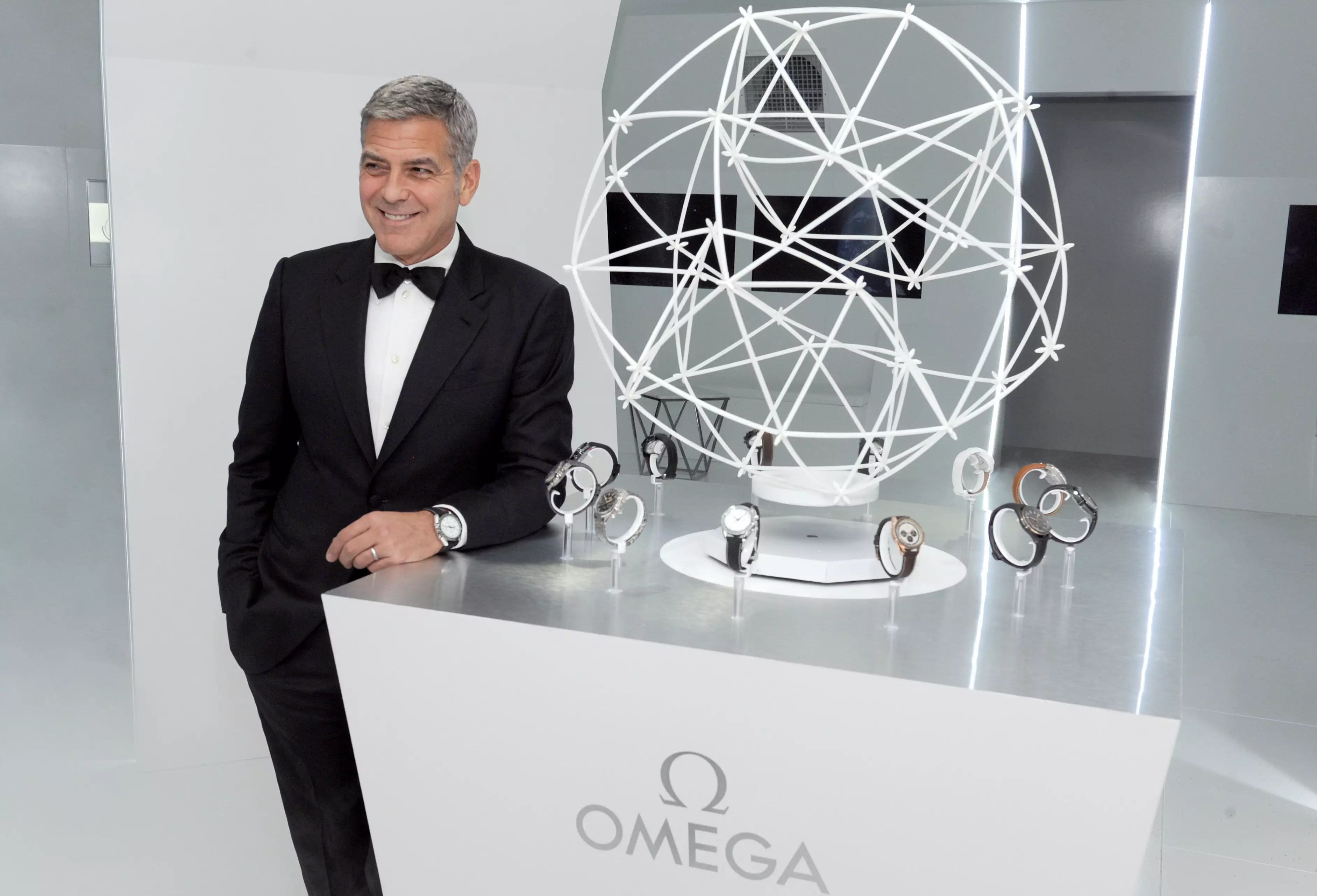 George Clooney Ndi Omega's Texas-Size Dinner 39364_1
