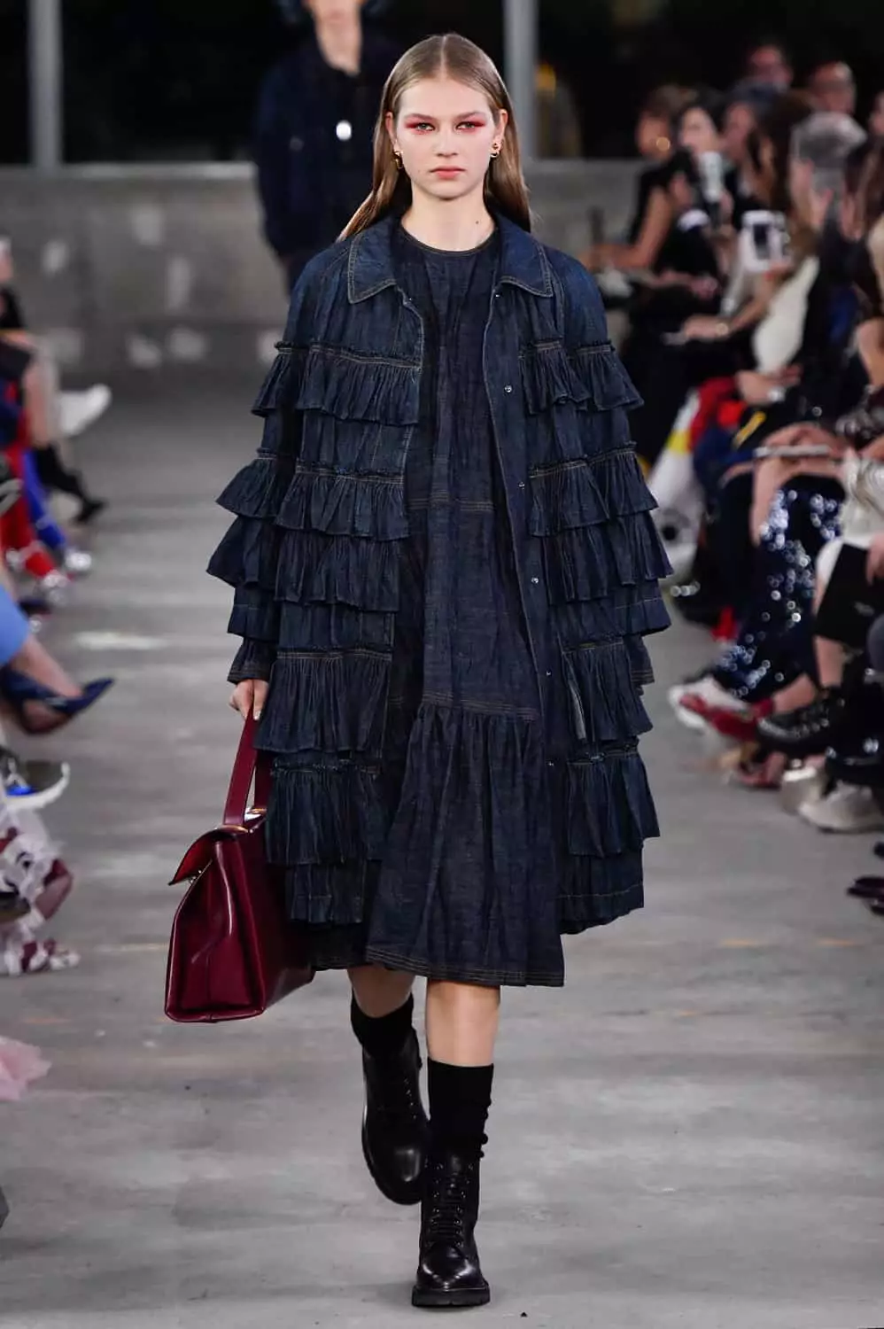 Peržiūrėkite kiekvieną Valentino 2019 m. rudens kolekcijos vaizdą 39605_57