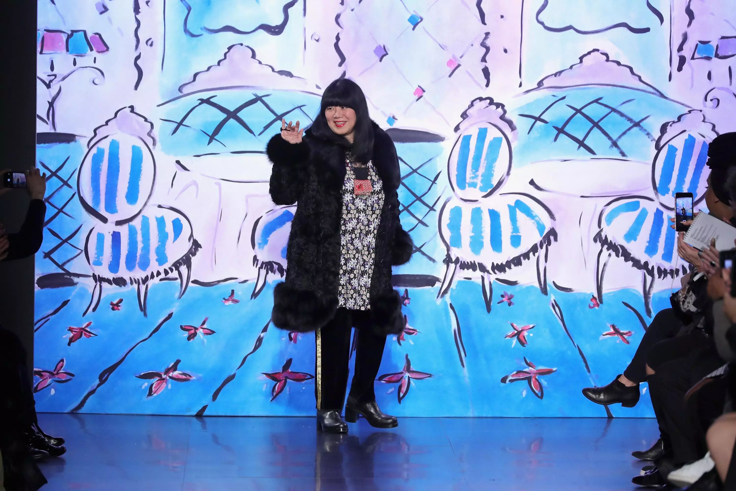 Anna Sui 将设计梅西百货的胶囊系列