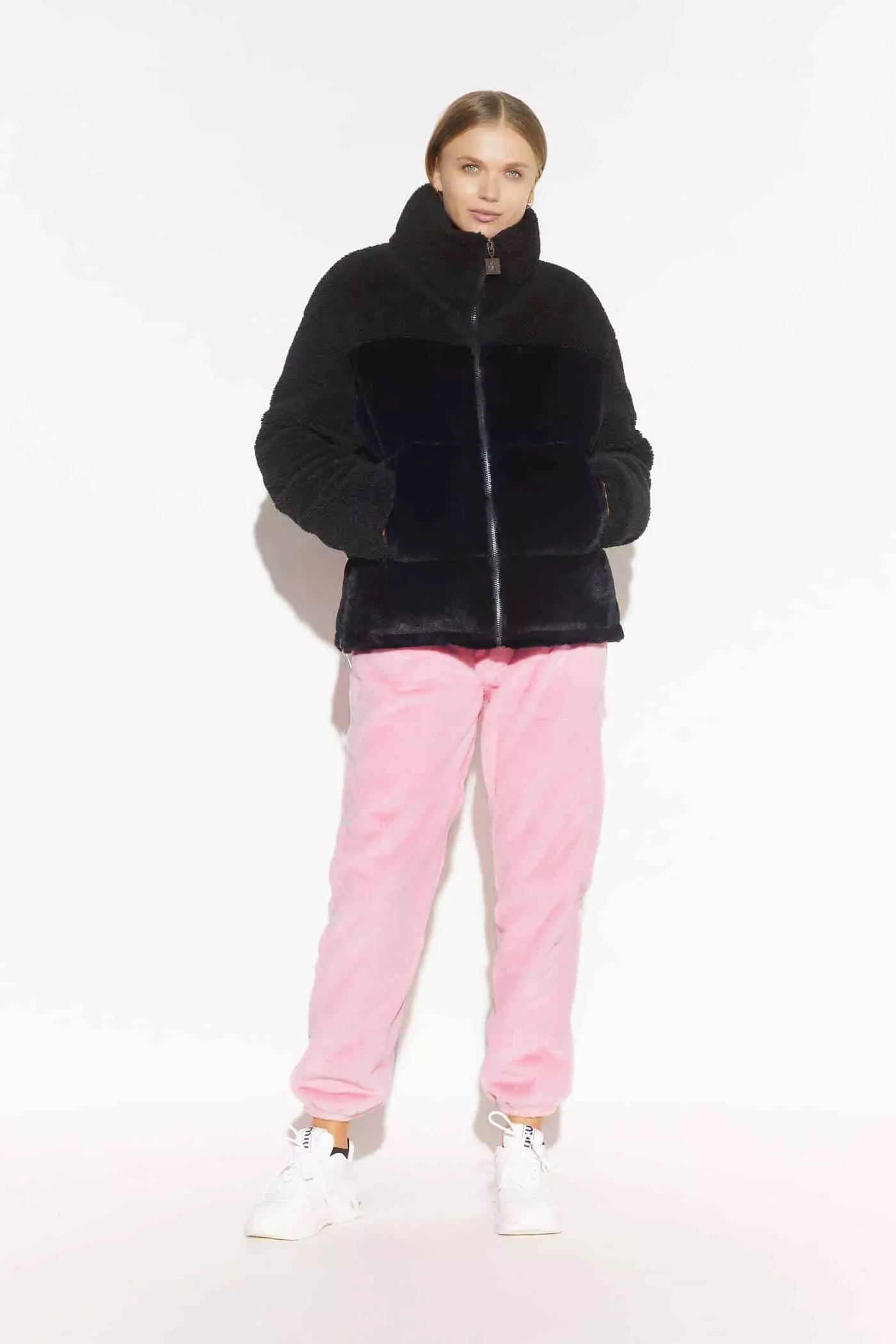 Flashback جۈمە! يېڭى Apparis x Juicy Couture Faux Fur Tracksuit غا ئېرىشكىلى بولمايدۇ 3997_5