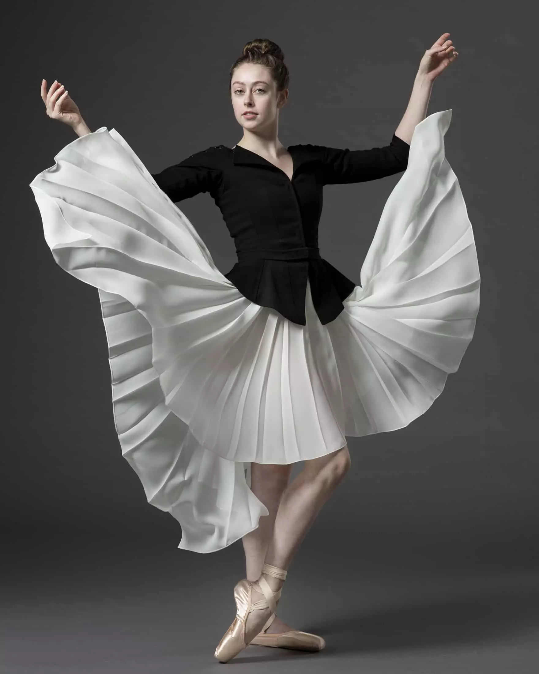 NYC Ballet waxay wada shaqayn la leedahay Gareth Pugh, Giles Deacon, iyo Alberta Ferretti 40192_11