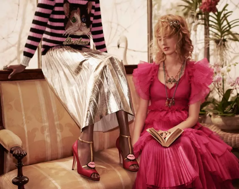 Gucci Merilis Kampanye Pra-Musim Gugur '16 yang Aneh dan Penuh Flamingo 41289_4