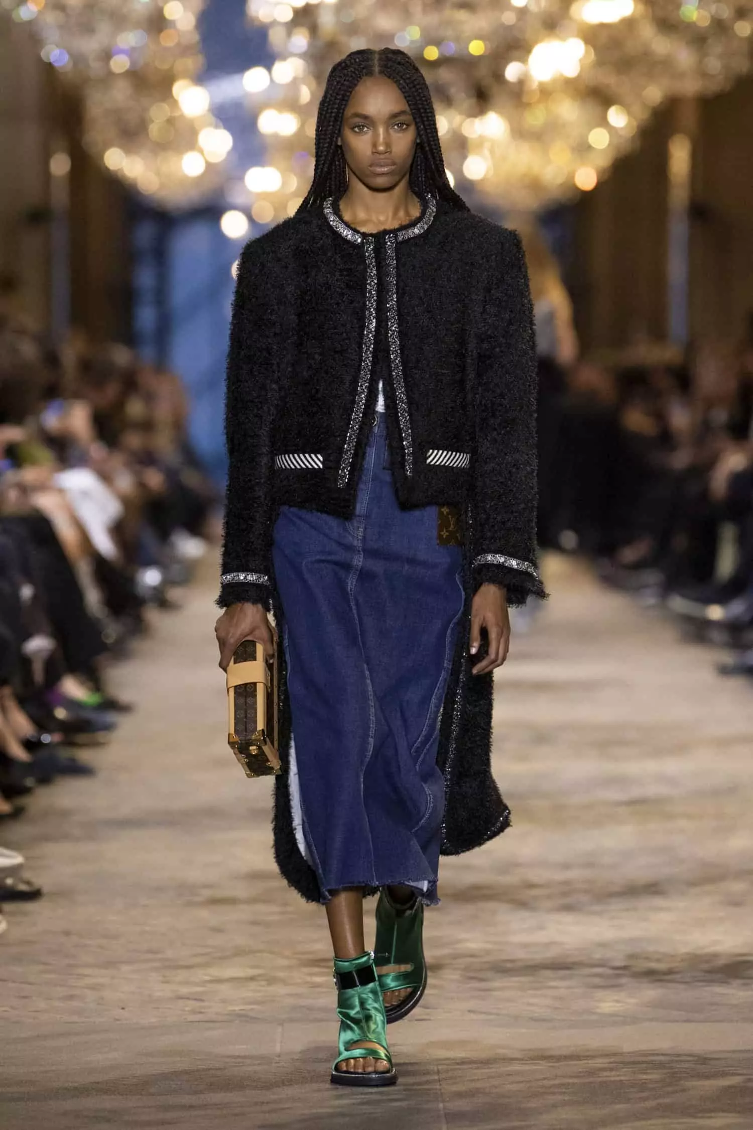 Louis Vuitton, Miu Miu, and A Moving Tribute to Alber Elbaz Close Out PFW سيزن لاءِ 416_19