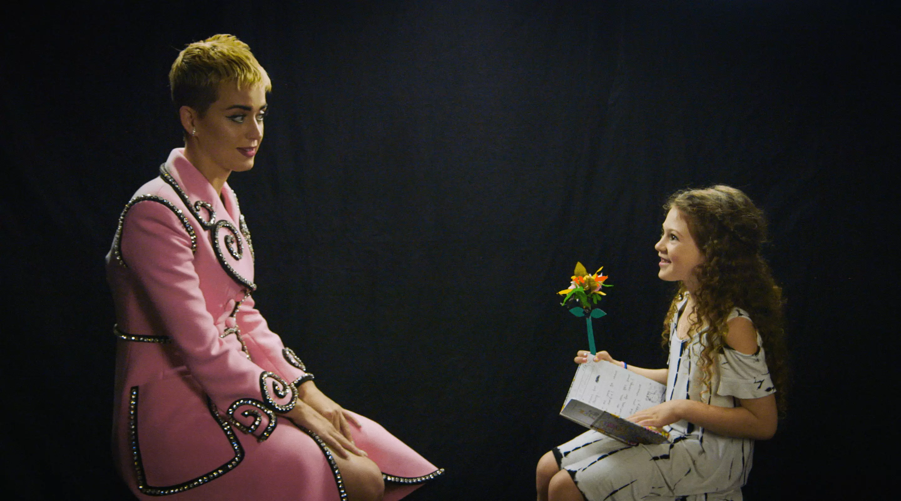 Xem Katy Perry được một cô bé 7 tuổi phỏng vấn 41721_1