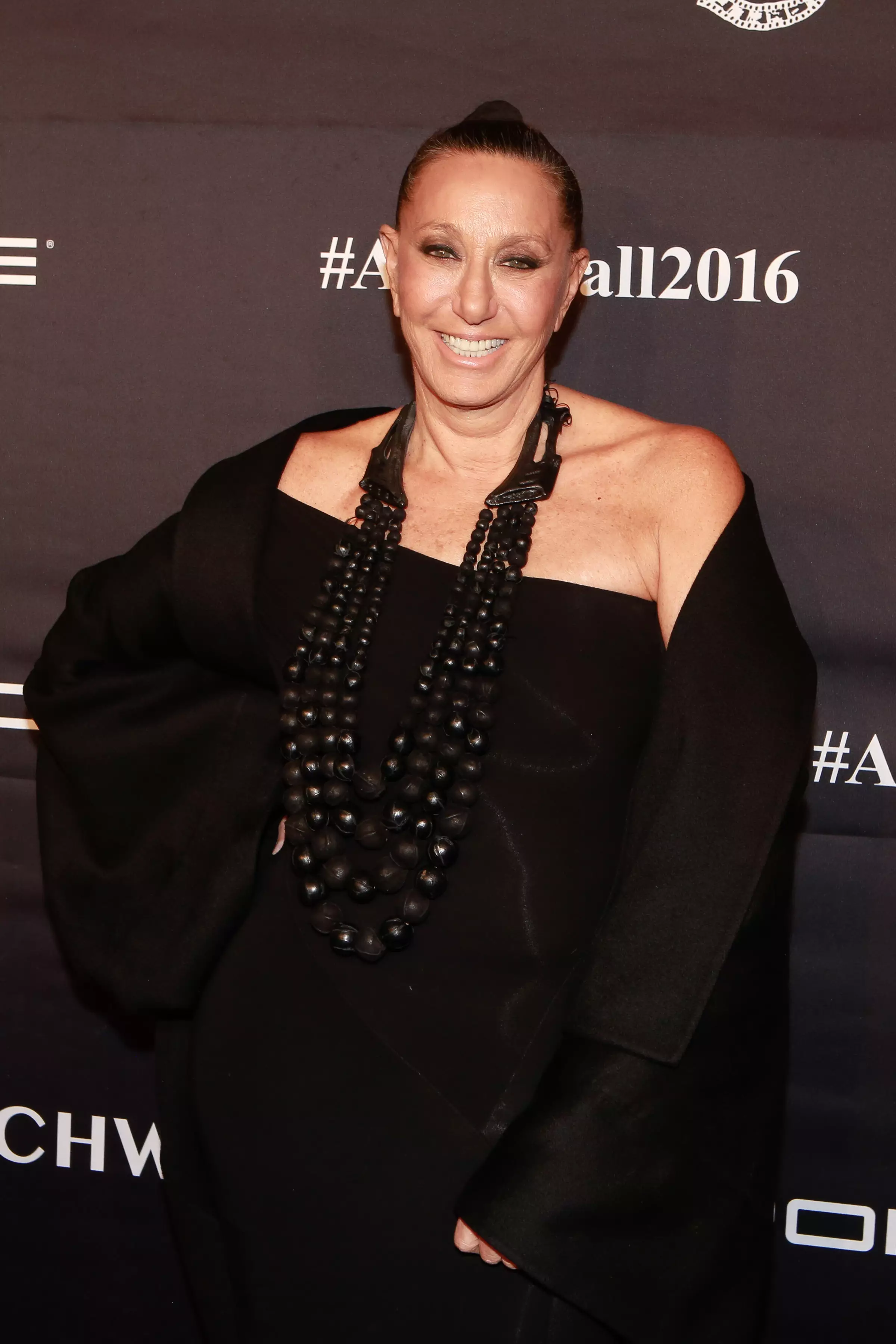 Donna Karan bay ekskiz pou kòmantè Harvey Weinstein 41873_1