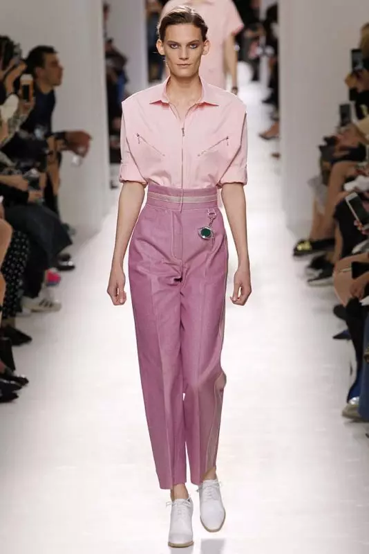 Pařížský týden módy: Alexander McQueen, Sonia Rykiel, Givenchy a další 42025_25