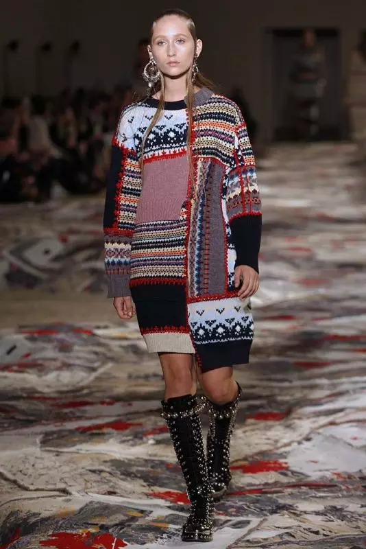Pařížský týden módy: Alexander McQueen, Sonia Rykiel, Givenchy a další 42025_6