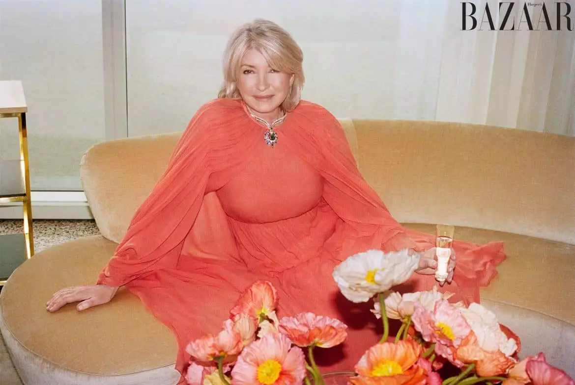 Martha Stewart'ın Harper's Bazaar Shoot'u Tüm Doğru Sebepler İçin Viral Oluyor 4269_1