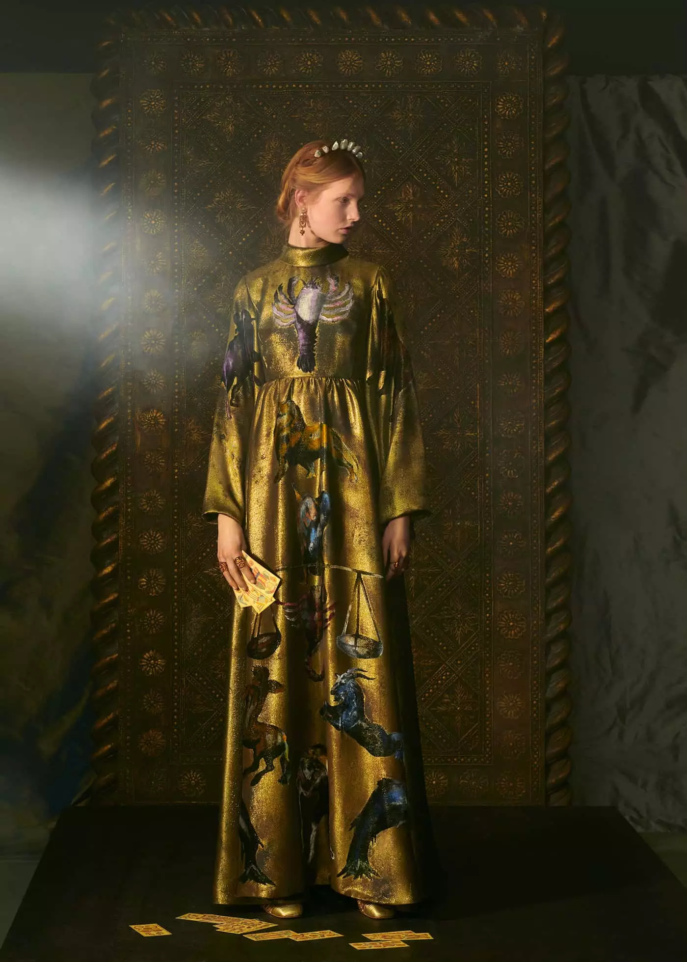 Високата мода на Диор, пролетта ’21 го слави универзумот со колекција на тема Тарот 4276_32