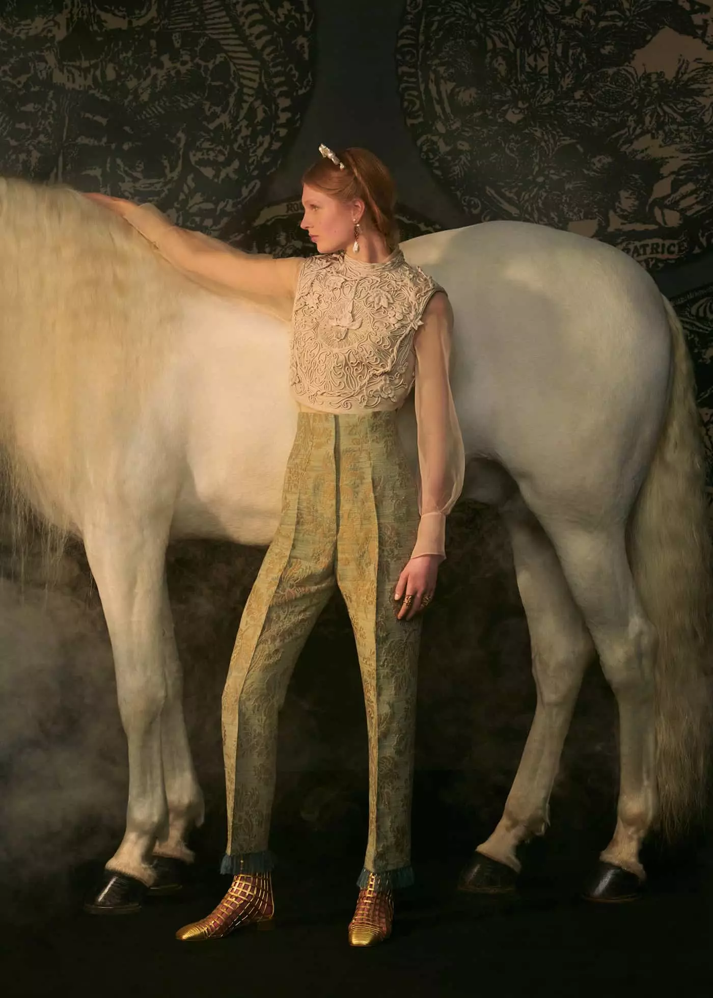 Високата мода на Диор, пролетта ’21 го слави универзумот со колекција на тема Тарот 4276_6