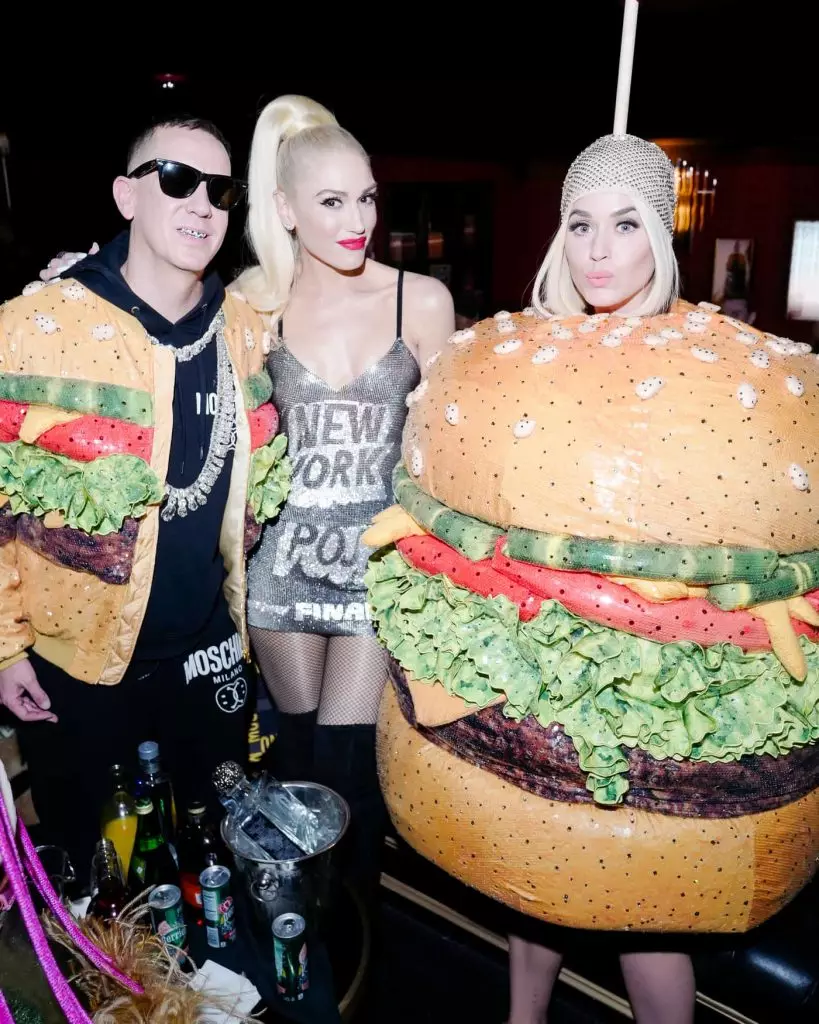 Katy Perry en Jeremy Scott gaan de stad in als wandelende hamburgers 4281_6