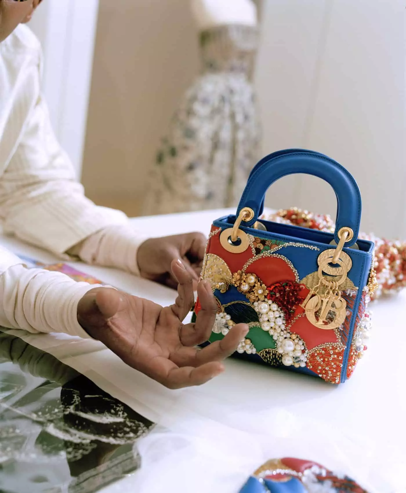 Dior dévoile la quatrième édition de sa série Lady Bag Artist 43323_6