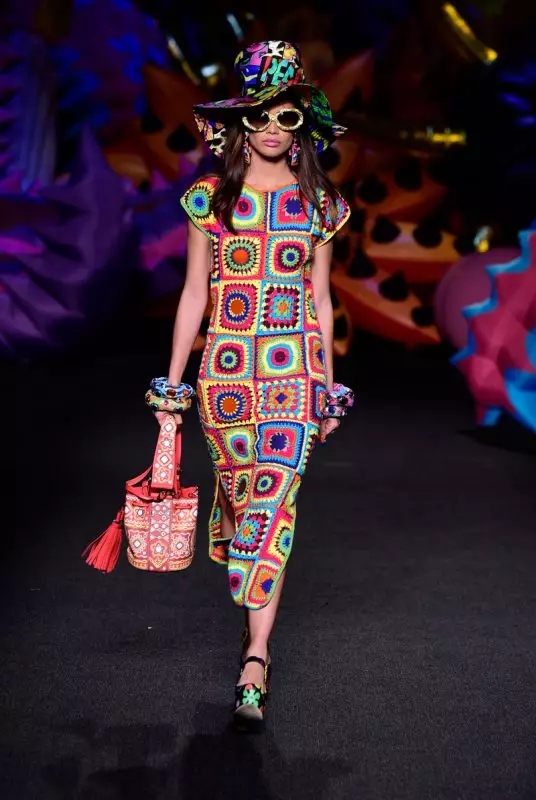 Жылдыздар Moschino's L.A. Runway Show үчүн чыгышат 43564_24