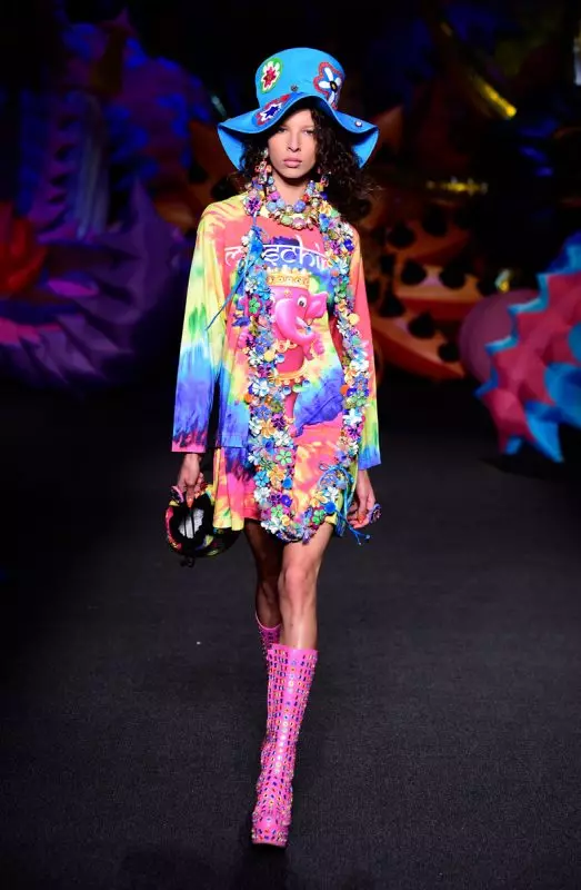 As estrelas saen para o espectáculo de Moschino L.A. Runway Show 43564_35