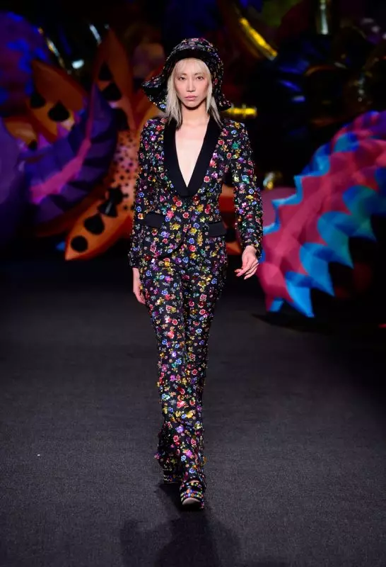Vedetele ies la spectacolul lui Moschino L.A. Runway Show 43564_53