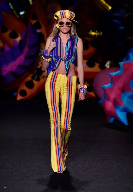 Vedetele ies la spectacolul lui Moschino L.A. Runway Show 43564_58