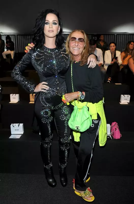 The Stars Come Out untuk Moschino's L.A. Runway Show 43564_7