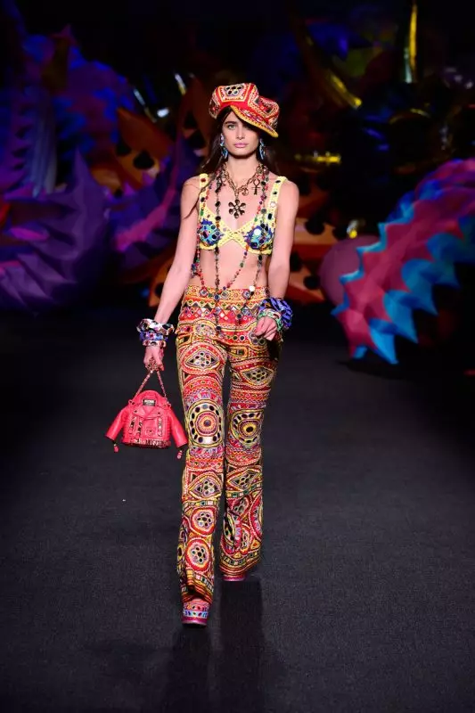 Жылдыздар Moschino's L.A. Runway Show үчүн чыгышат 43564_71