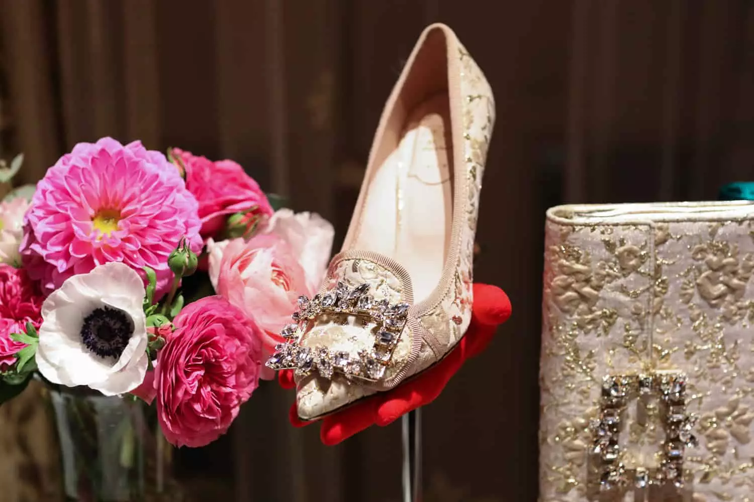 Roger Vivier Fetes Ọ bụ Onye nrụpụta ọhụrụ, yana mkpokọta ọhụrụ ya 44584_4