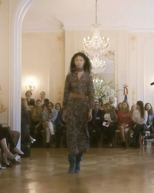 Diari Minggu Fesyen Paris Hari 5 & 6: Issey Miyake, Sonia Rykiel, Ungaro dan Banyak Lagi! 45110_25