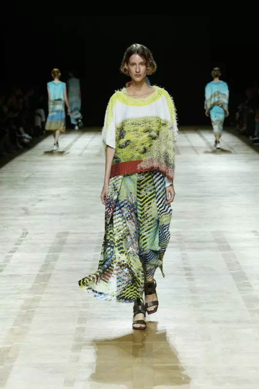 Diari Minggu Fesyen Paris Hari 5 & 6: Issey Miyake, Sonia Rykiel, Ungaro dan Banyak Lagi! 45110_56