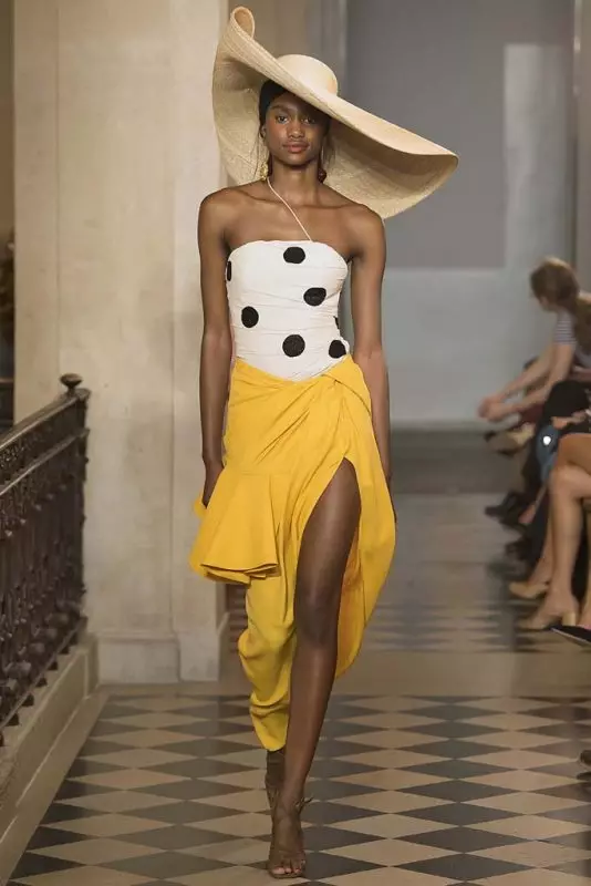 Paris Fashion Week Diary: Jacquemus Amataina le Aso Muamua 45116_10