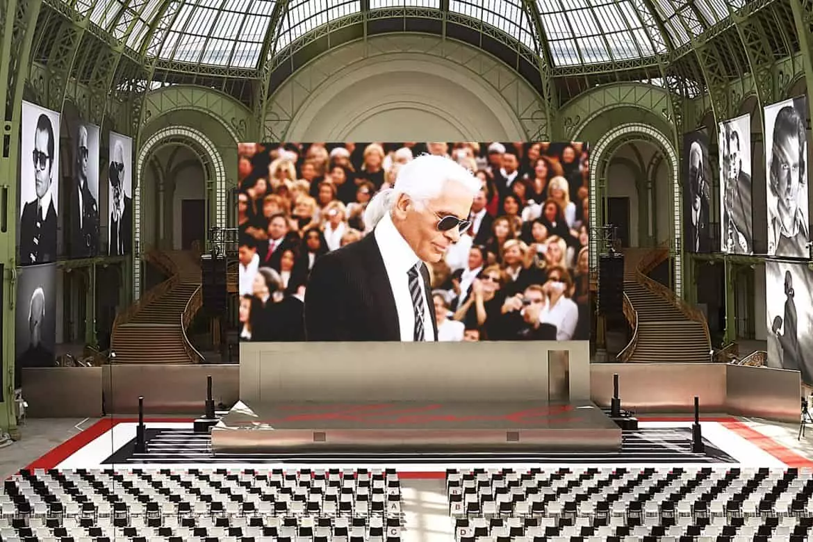 Pařížský památník Karla Lagerfelda