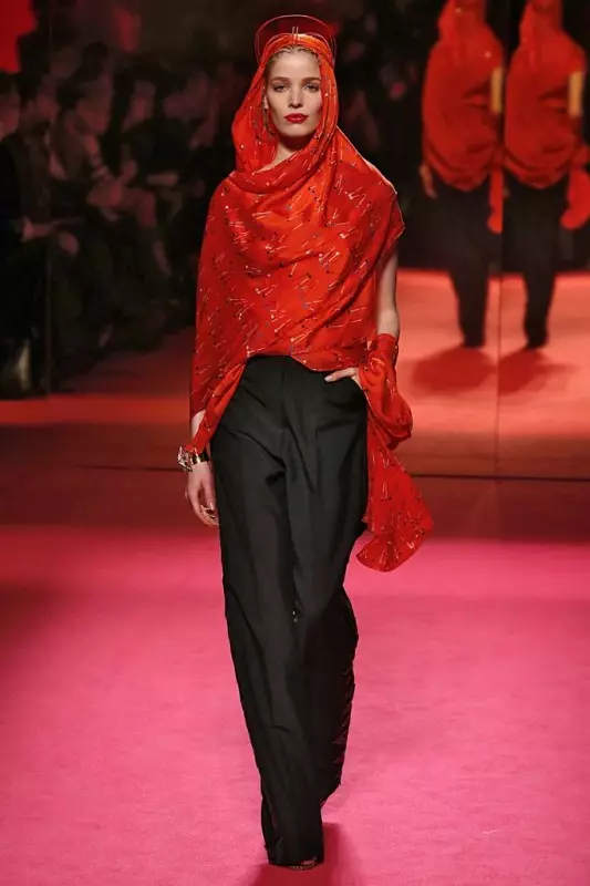 Schiaparelli Couture Jaro 2015 47667_3