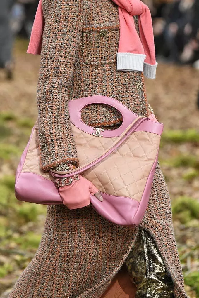 Lihat Semua Beg Baharu Dari Rancangan Chanel’s Fall 2018 47797_12
