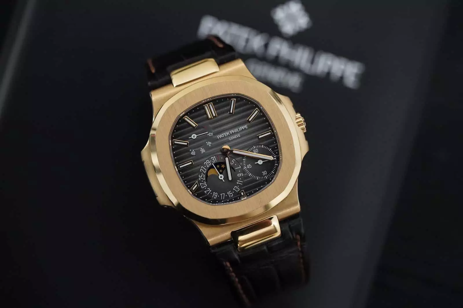 Platinum Times Co trở thành người dẫn đầu thị trường đồng hồ sang trọng như thế nào 4790_2