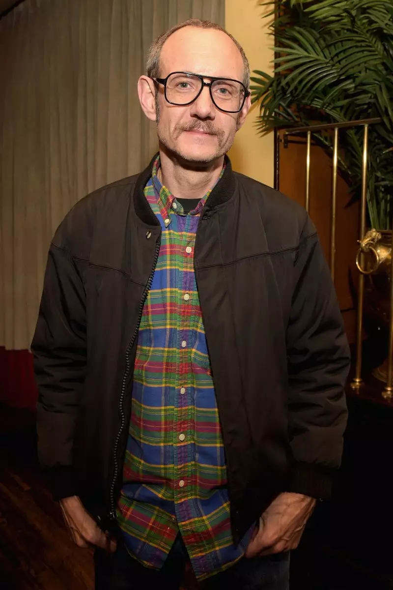 Condé Nast Bans Terry Richardson, Kyle Anderson Yerekeje kuri ELLE