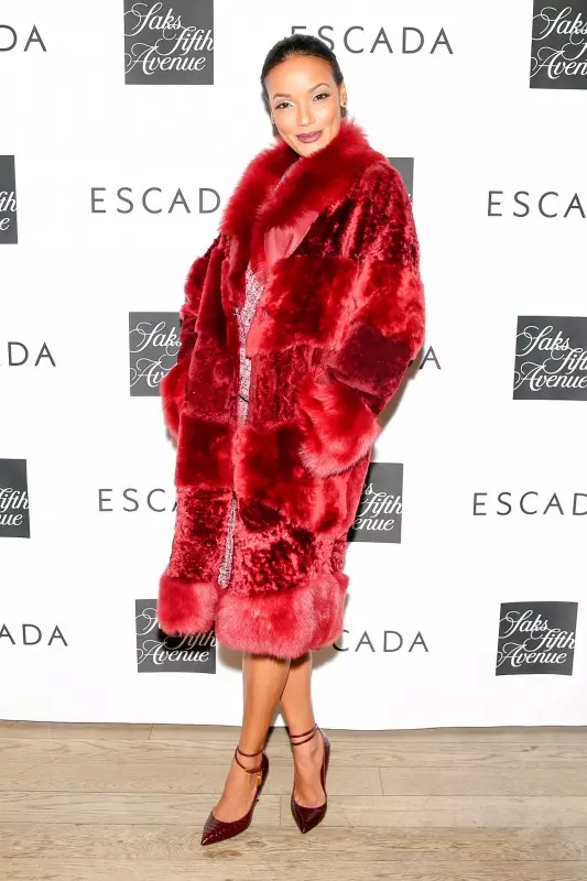 Minnie Driver Serenades The Chic Crowd For Escada's Dinner With Saks Fifth Avenue 48529_14