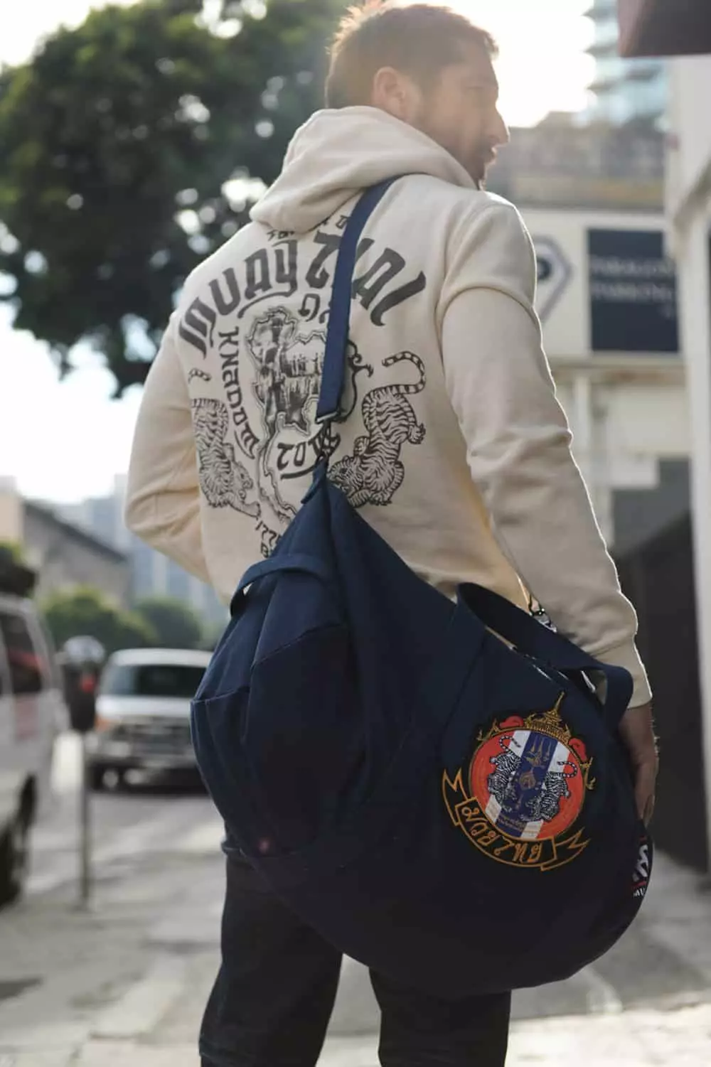 Ilaria Urbinati se asoció con su entrenador de muay thai en una colección de moda 4991_5