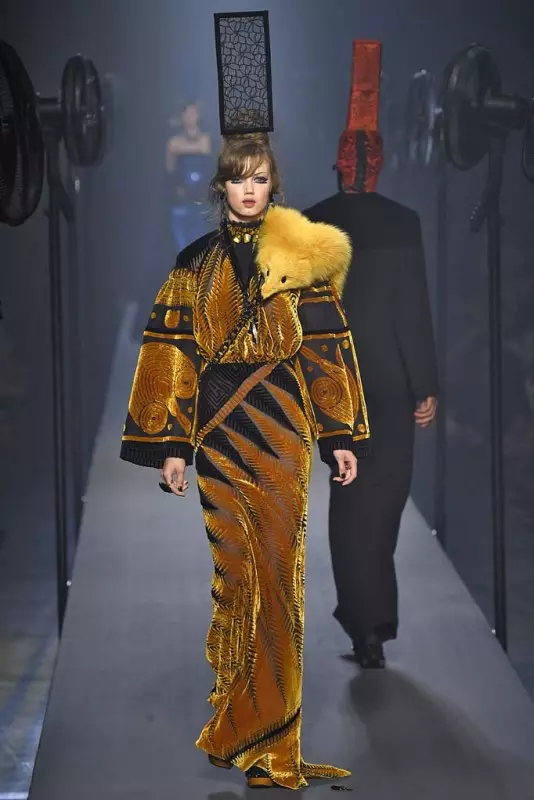 Jean Paul Gaultier Couture 2015 წლის შემოდგომა 50520_47