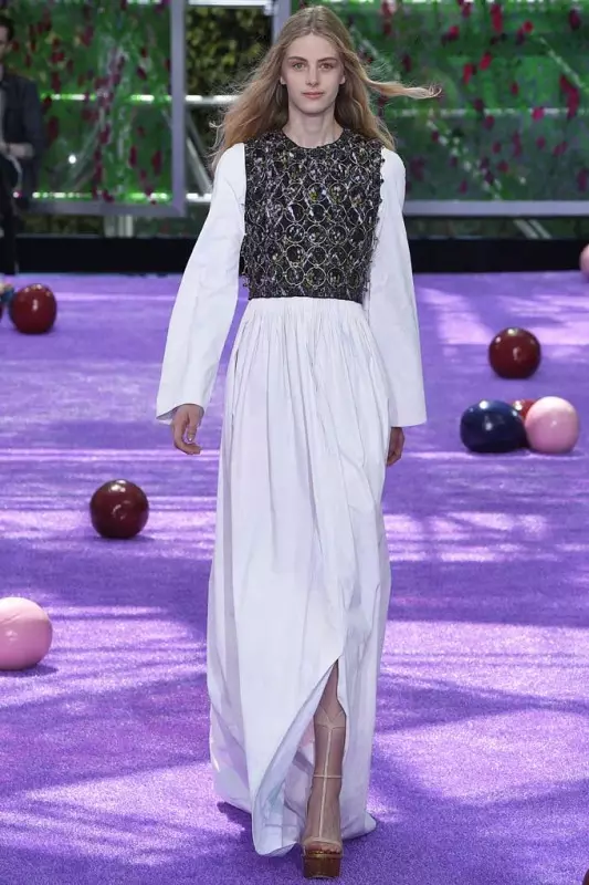 Christian Dior Haute Couture Musim Gugur 2015 50521_23