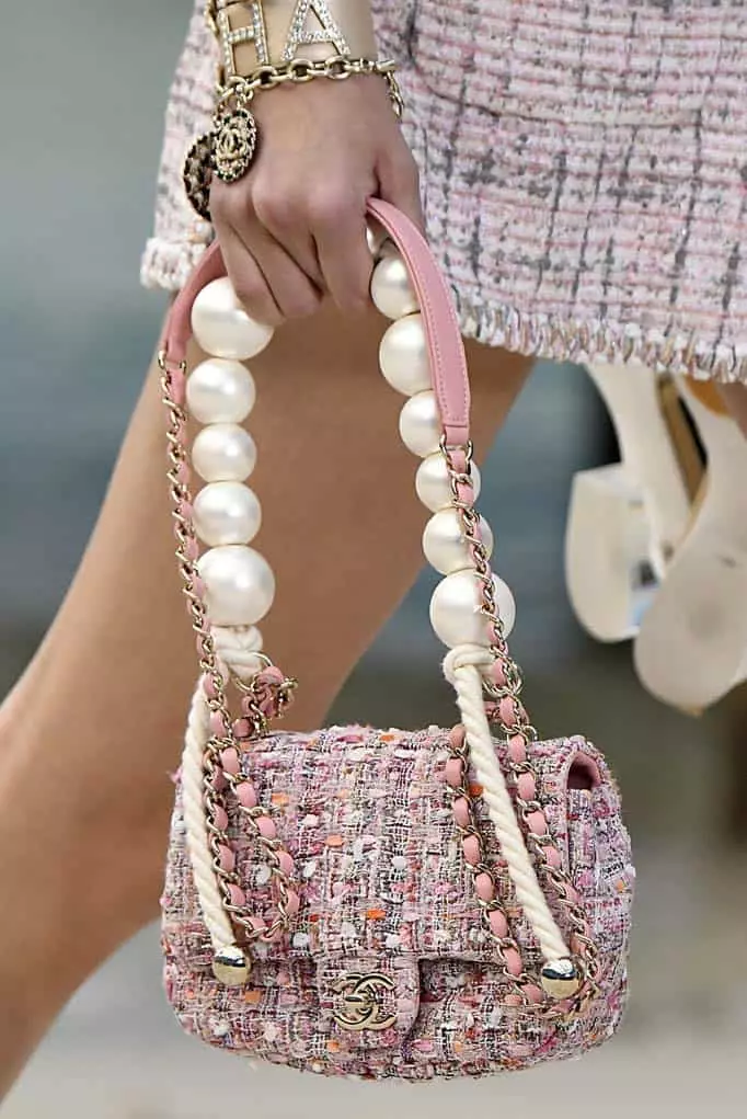 香奈儿 (Chanel) 2019 年春季海滩主题秀上的 39 款性感包袋 53446_2