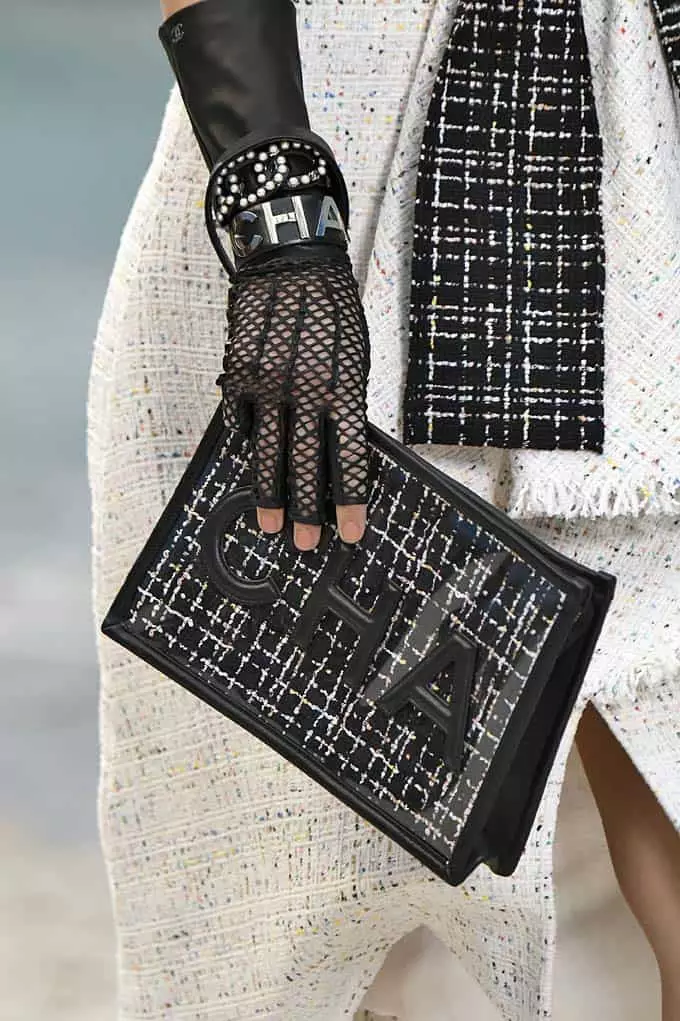 39 гідних сумок з пляжної тематики Chanel весняного шоу 2019 року 53446_35